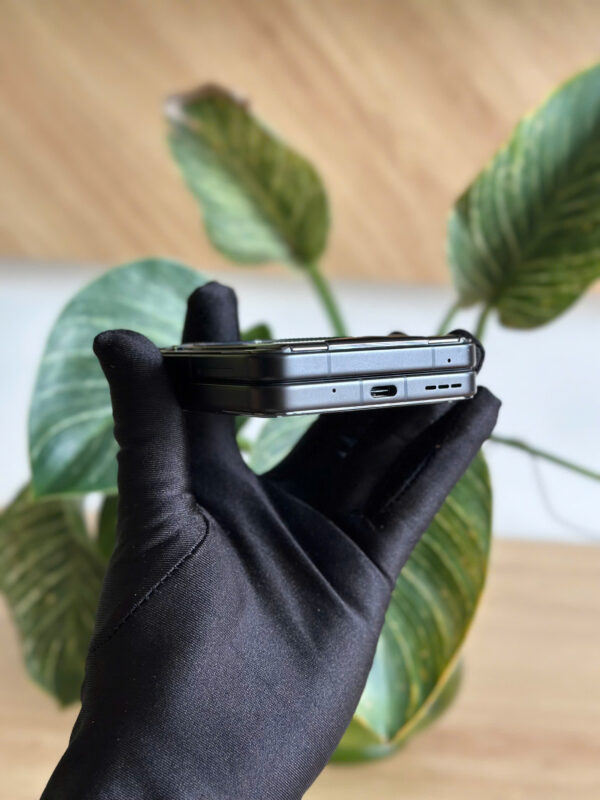 Vertu Iron Flip Chính Hãng - Di Động Cổ